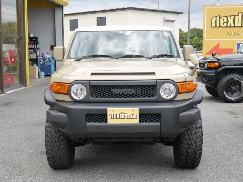 国内モデルFJクルーザーをトレイルチームスペシャルEd仕様に各所ブラックLINE-X塗装カスタム！ | LINE-X Auto Japan